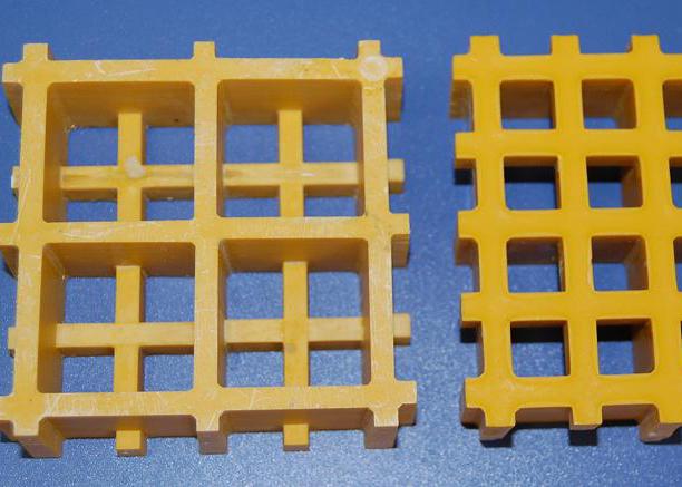 Concave Surface Plastic Floor Grating 19x19 / 38x38mm FRP Mini Mesh Grating