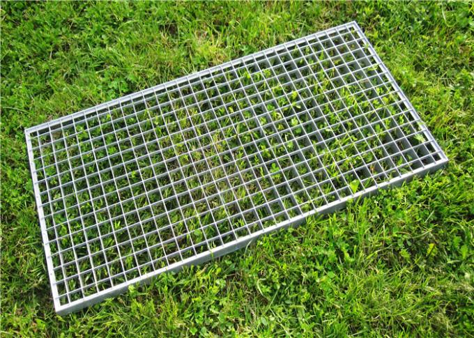 30 × 3 Floor Trough Drain Grates , Sliding Resistant Metal Trench Drain ...