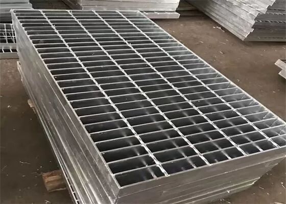 Pressure Locked Steel Grating G325/30/76