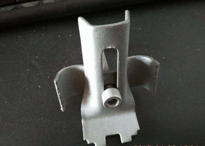 Galvanized Grating Saddle Clips , SGS Installation Steel Grating Clamps