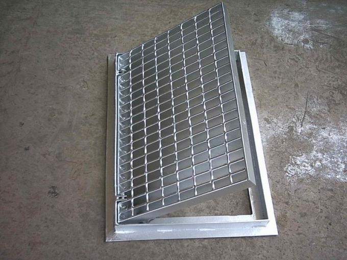 Trench Steel Grating Drain Cover For Flooring 24 - 200mm Cross Bar Pitch